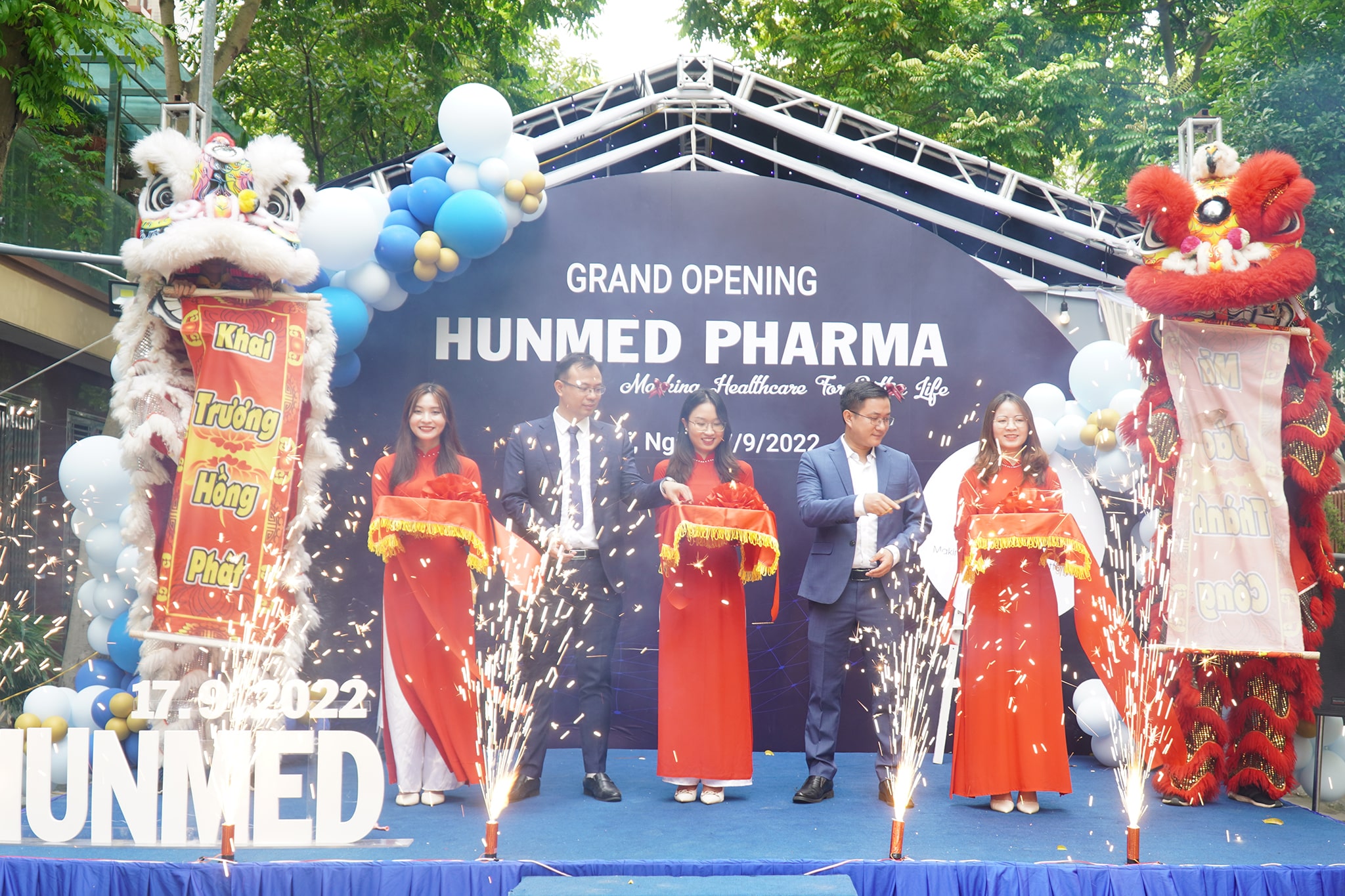 Dược Hunmed tưng bừng khai trương văn phòng mới - Công ty TNHH Dược Hunmed